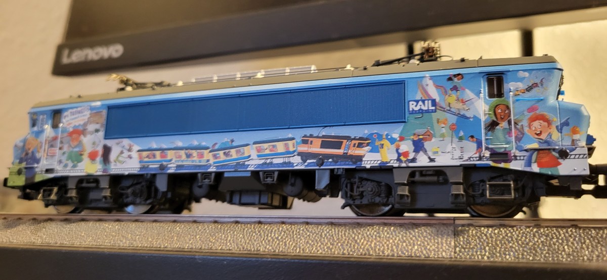 Review E-Loco NS 9902 “Oldenzaal” in Children’s Book “Tommie en Tess ...