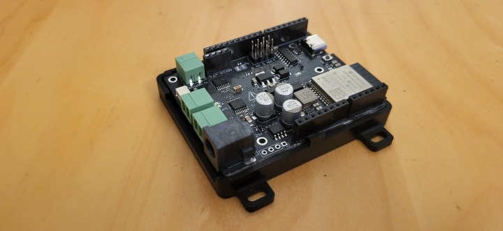 Review: World’s Smallest but Most Powerful All-in-One DCC/DC ...